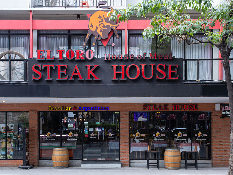 El Toro Steakhouse Location and Car Parking